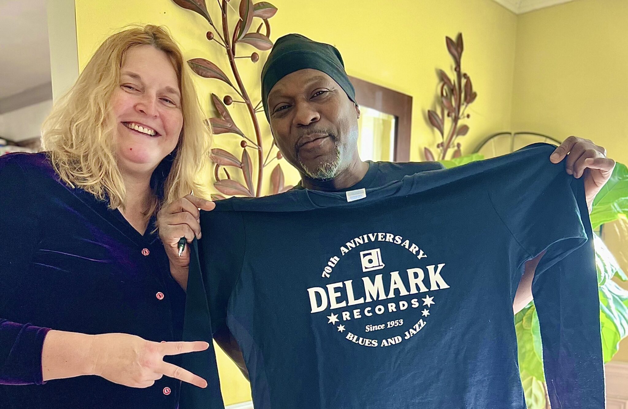 Greg Guy signs with Delmark Records – DELMARK RECORDS