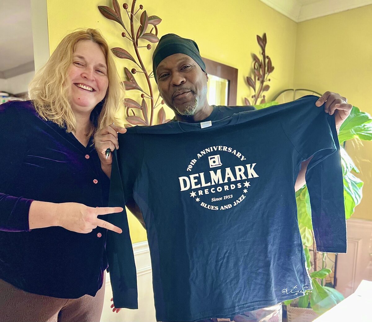 Greg Guy signs with Delmark Records – DELMARK RECORDS